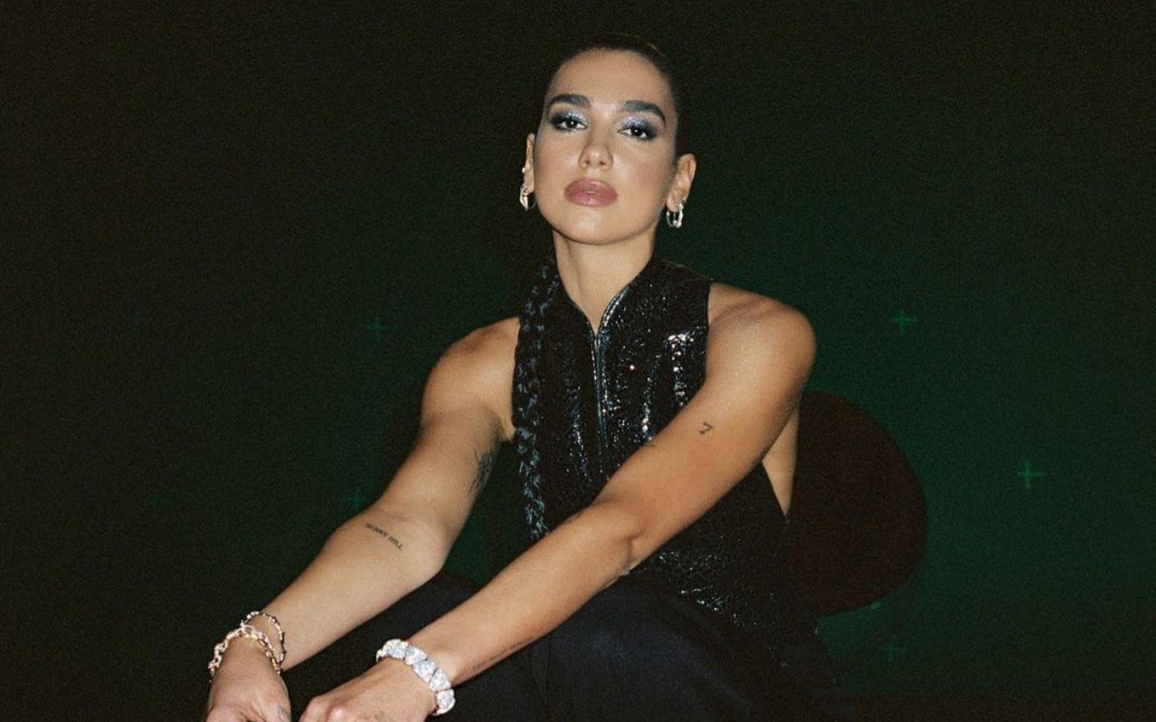 Dua Lipa Buktikan 'Kekuatan Meme' Berhasil Membuatnya Sabet Banyak ...