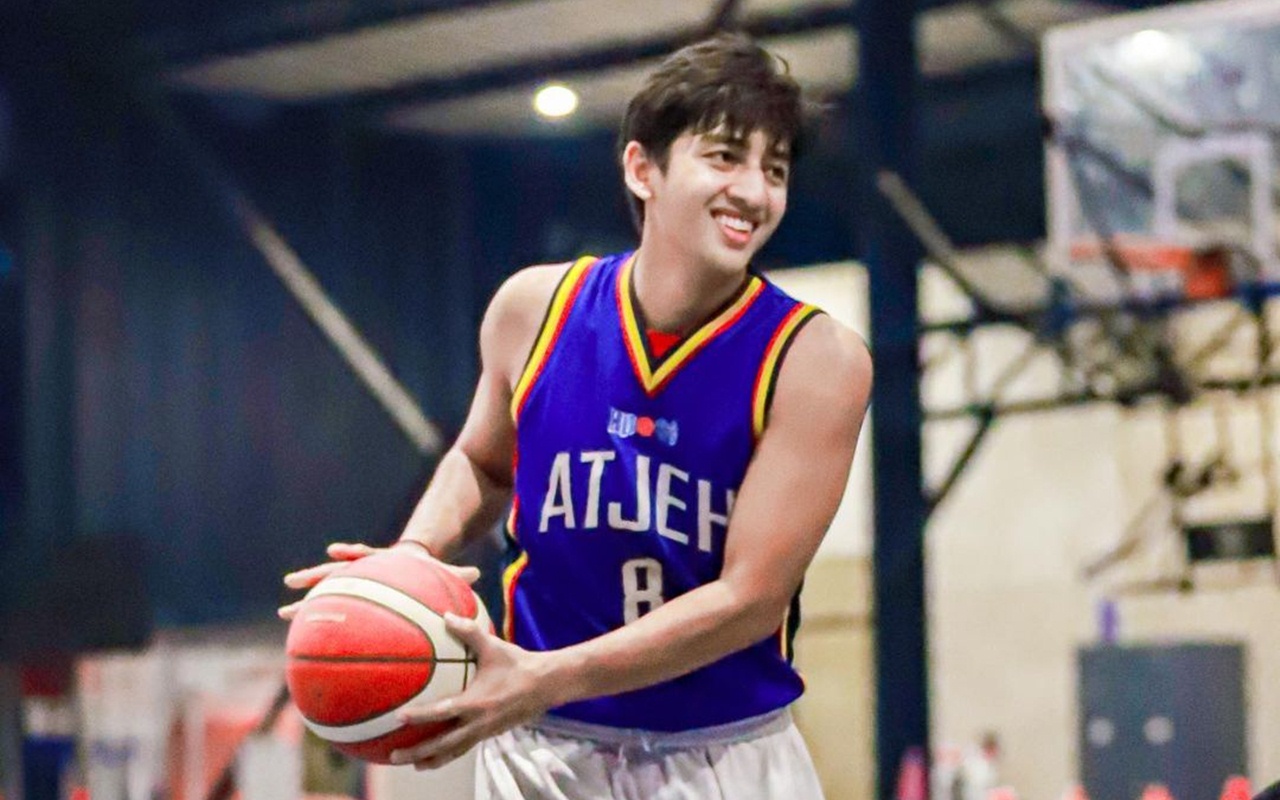 Atlet Basket Internasional - Perumperindo.co.id