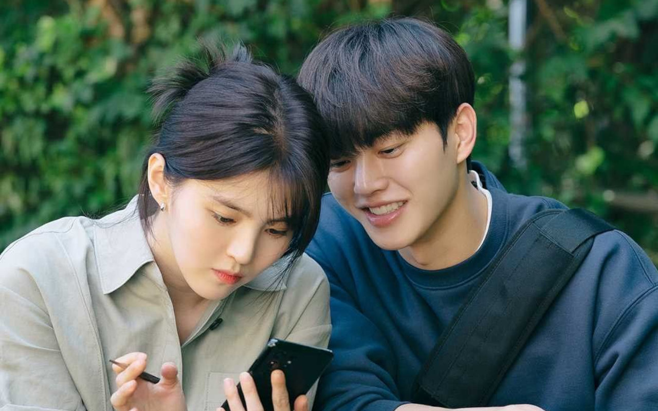 Produser Beri Spoiler Hubungan Han So Hee dan Song Kang Usai Ciuman Mesra di 'Nevertheless'