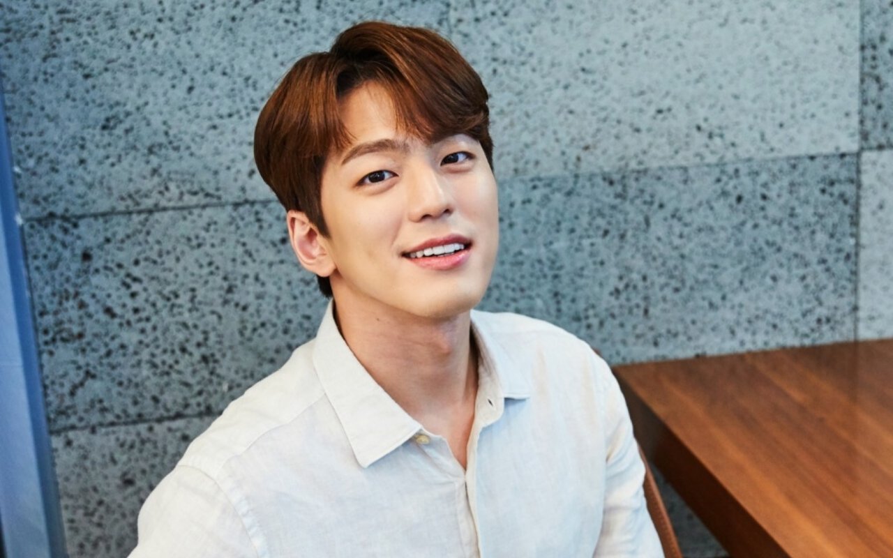 Jadi Cameo, Kim Min Kyu Mendadak Muncul di Warnet 'Nevertheless'