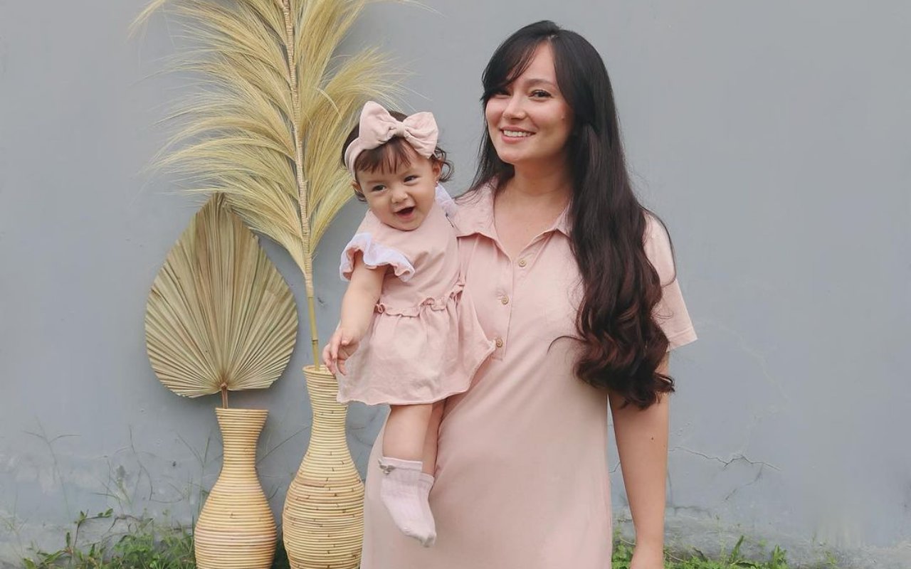 Imut Maksimal, Putri Asmirandah Tampil Beda Dengan Rambut Kuncir 2 dan ...