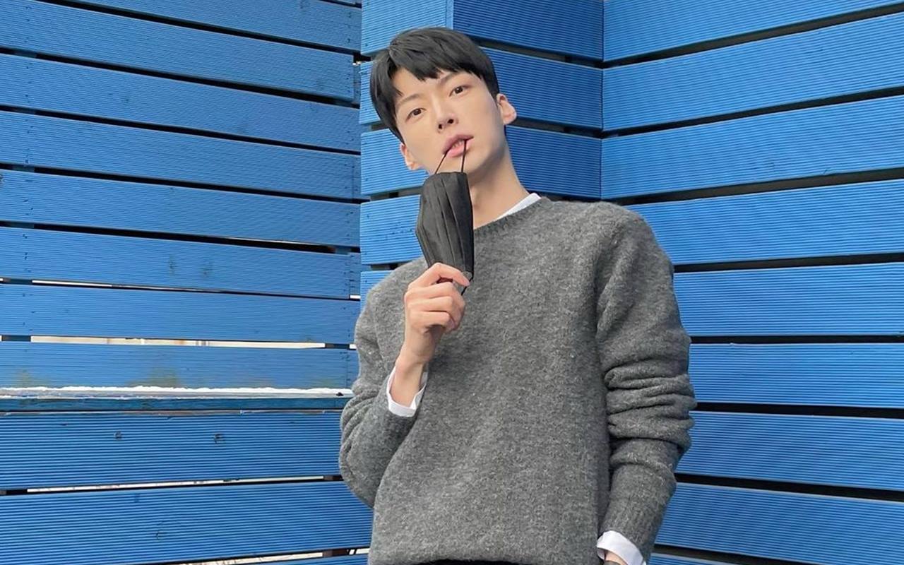 Ahn Jae Hyun Buat Penasaran Pasca Unggah Foto Isinya Tulisan Ambigu
