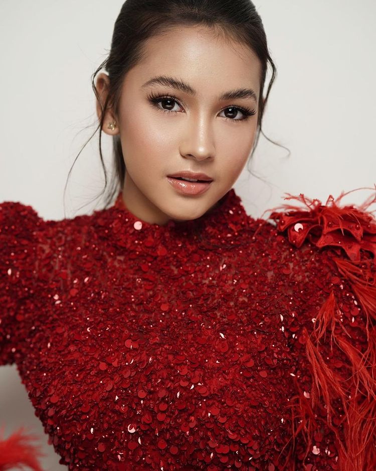 Michelle Artis's Instagram, Twitter & Facebook on IDCrawl