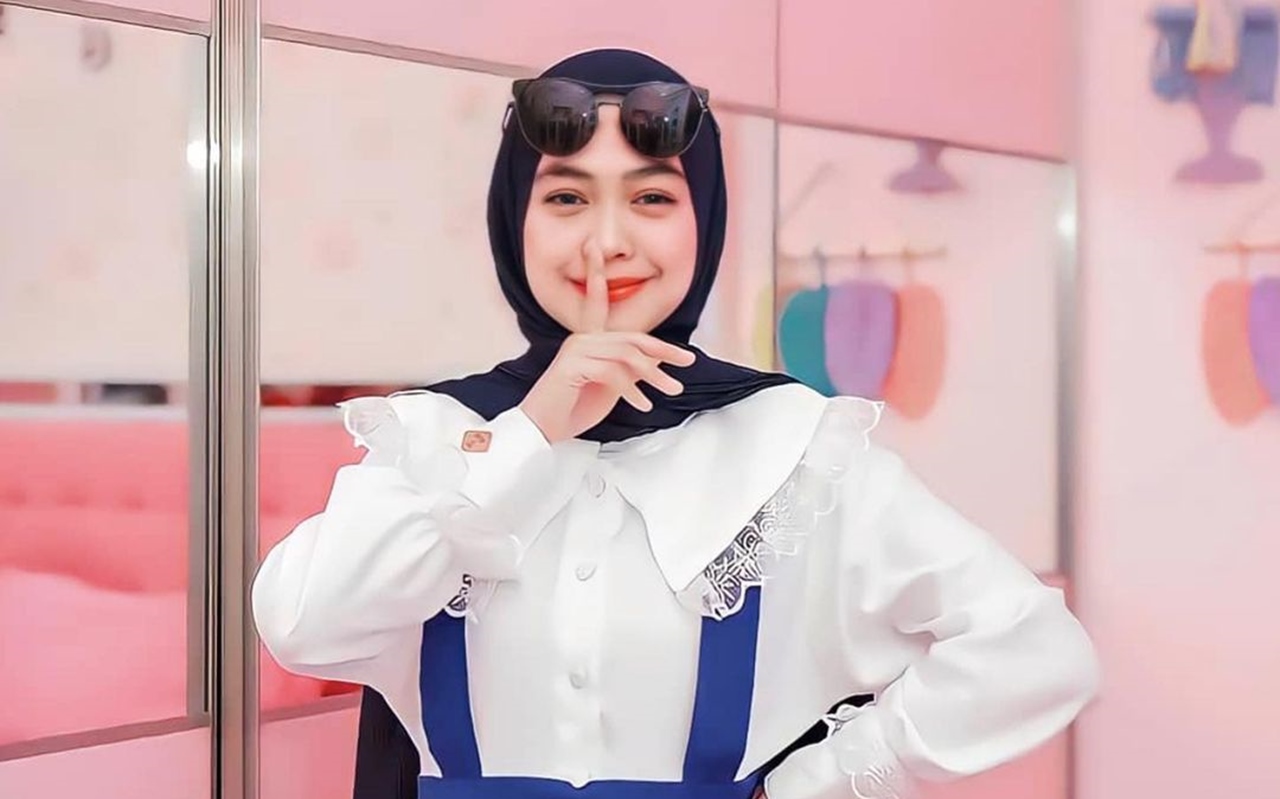 Dikabarkan Akan Segera Lamaran, Ini 7 Potret Ria Ricis Yang Fashionable