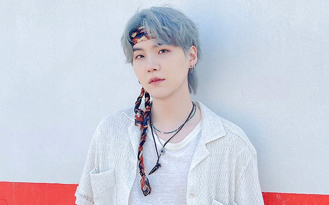 Selfie Suga BTS Rambut Pink Di-Take Down Twitter, Alasannya Membagongkan