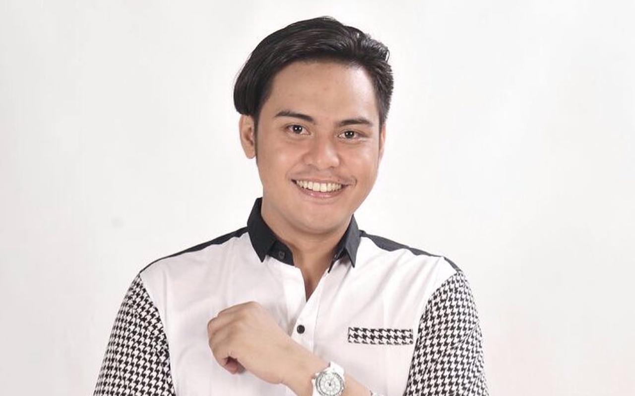 7 Potret Gagah Galih Ginanjar Yang Ungkap Kerinduan Pada Sang Anak