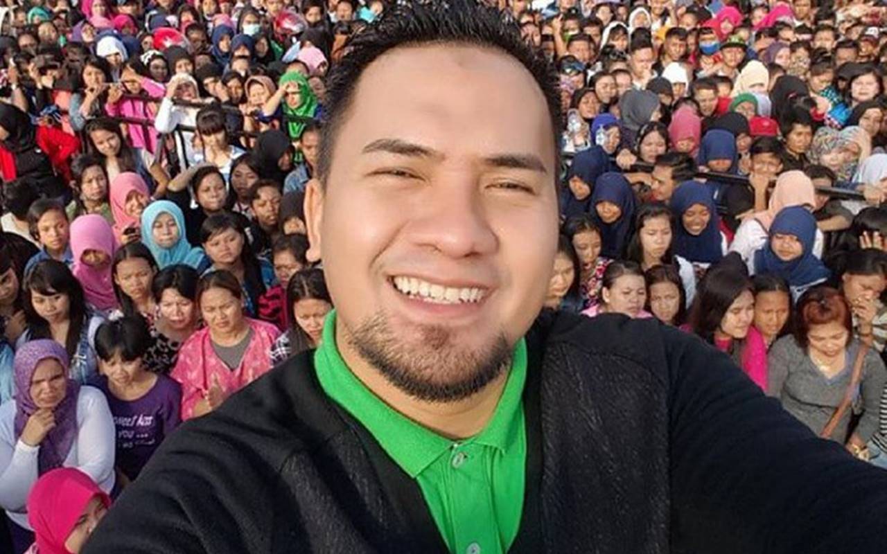 Saiful Jamil Tegas Bantah Aksi Mandi di Laut Untuk Buang Sial: Semoga ...
