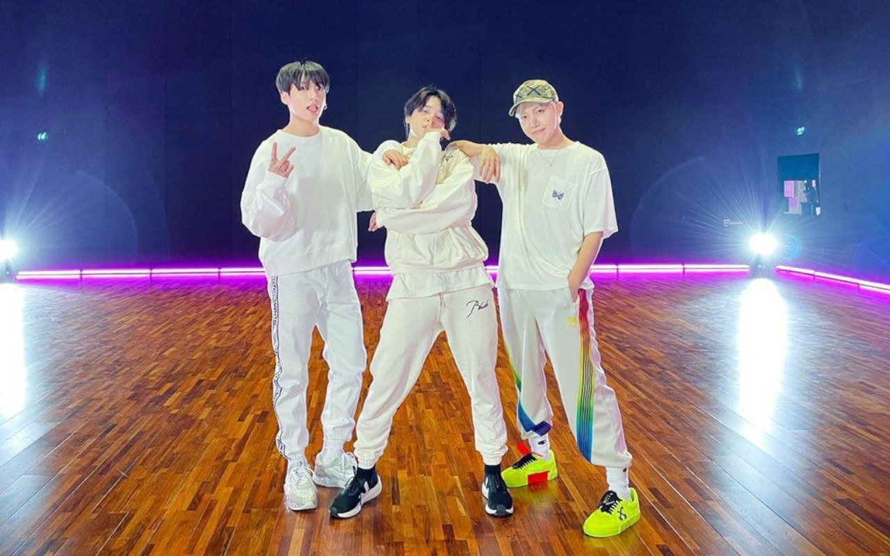 BTS Rilis Video Performance 'Butter' Versi Remix, Netizen Komentari ...