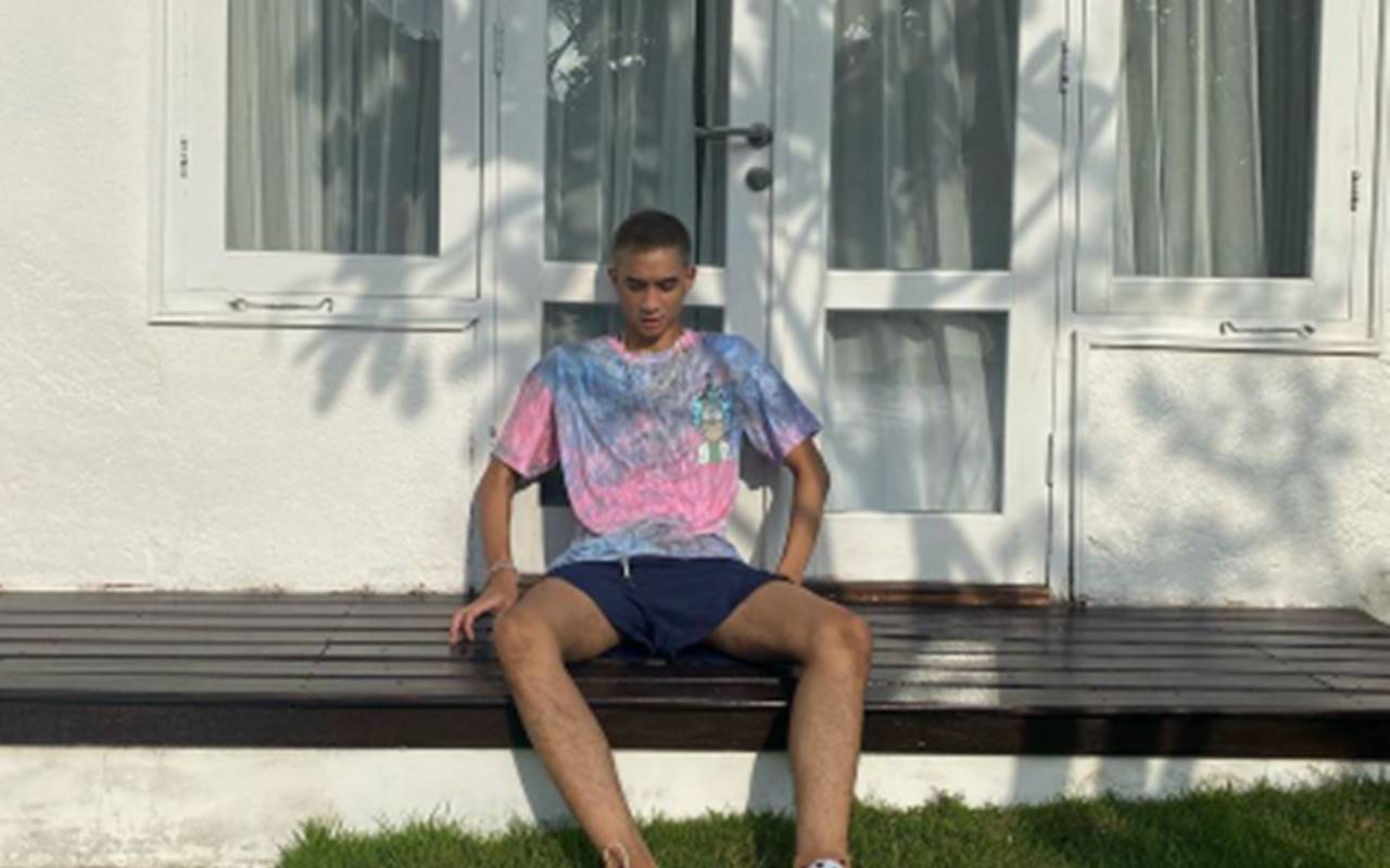 Penampilan Baru Devano Danendra Dipuji Mirip Zayn Malik, Penampakan ...