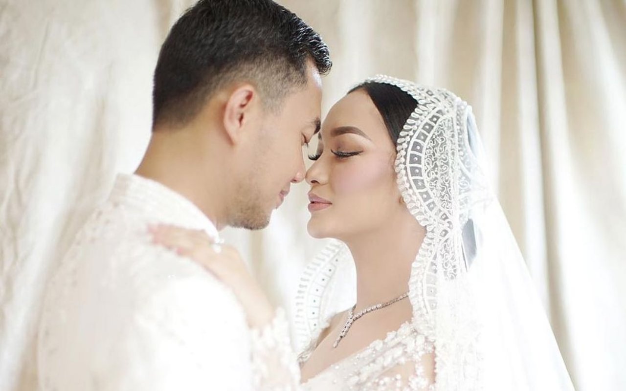 8 Potret Mesra Zaskia Gotik Dan Suami, Hempas Isu Rumah Tangga Retak