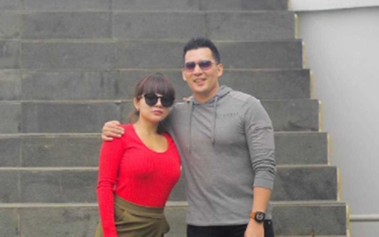 Sudah Tahu Playboy, Dinar Candy Pamer Foto Mesra Bareng Ridho Ilahi ...