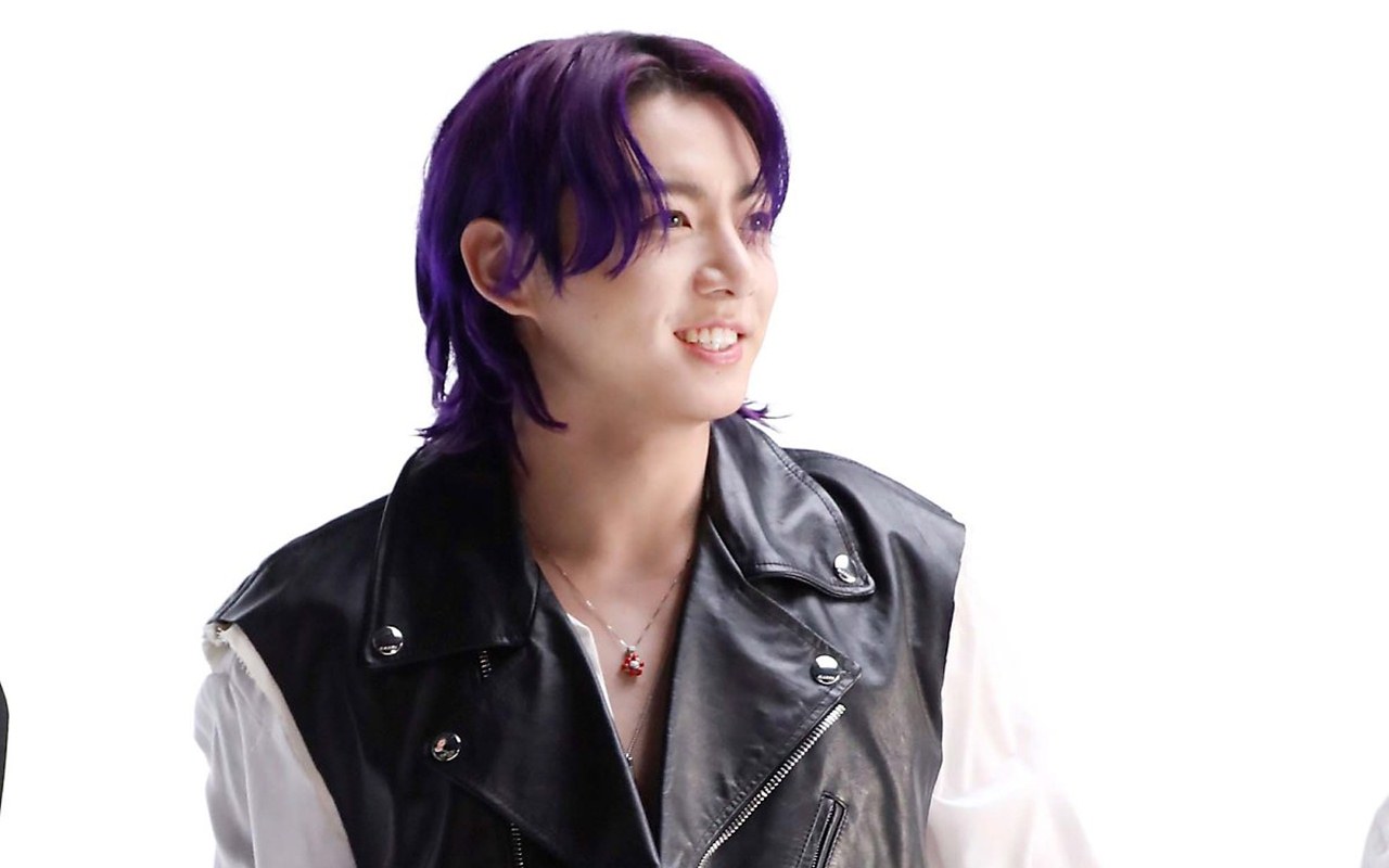 Gaya Rambut Jungkook BTS Disisir Ke Dua Arah Ini Dibahas, Ini Yang ...