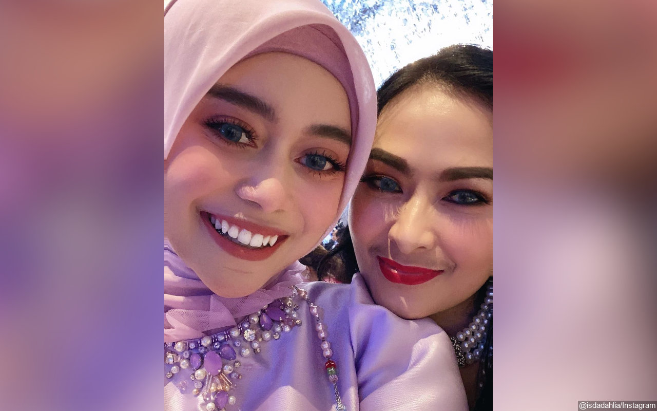 Iis Dahlia Akui Hubungannya dengan Lesty Kejora Tak Sedekat Dulu, Ternyata Ini Penyebabnya