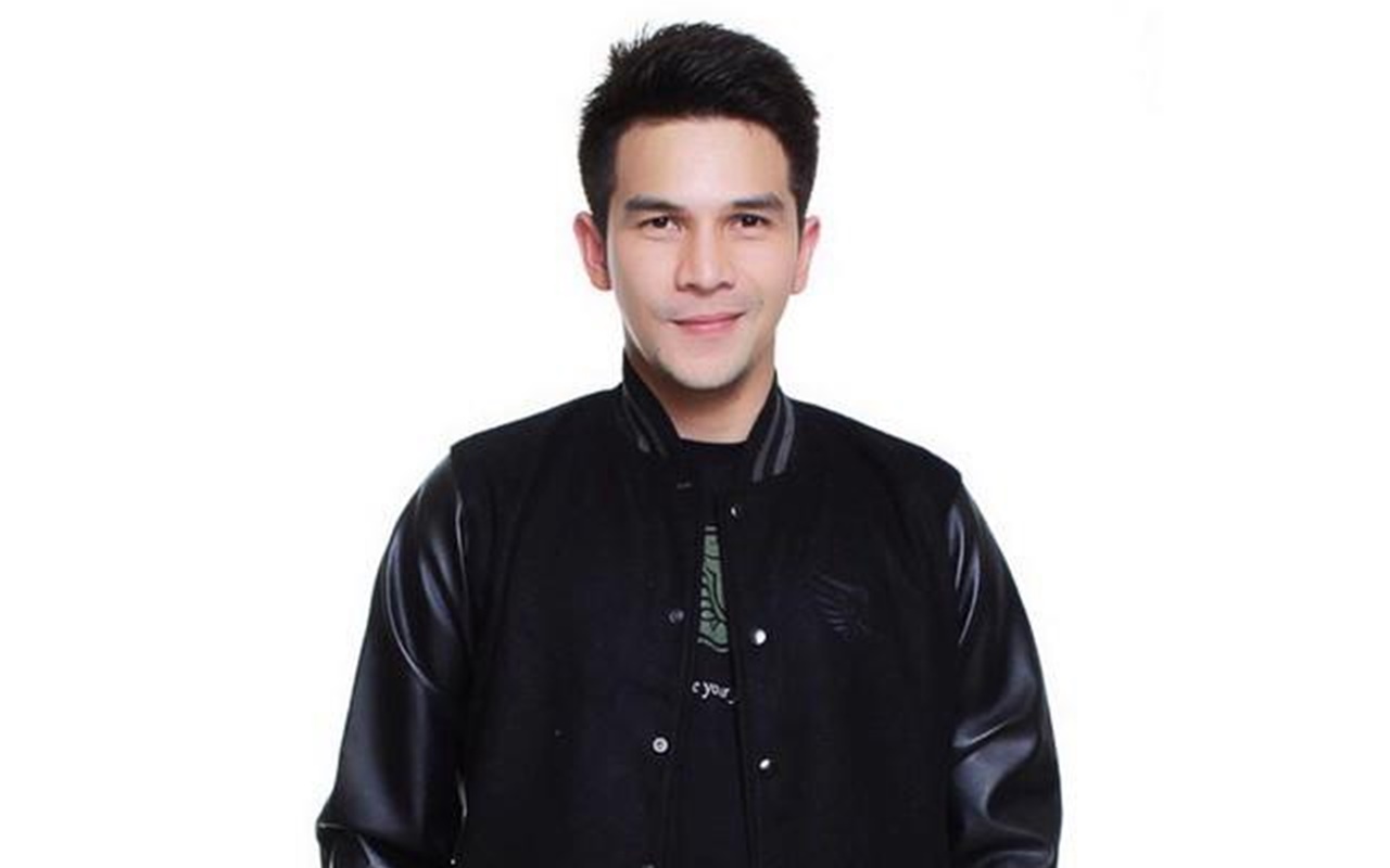 Jonathan Frizzy Tak Ada Niat Pisah Rumah Meski Proses Cerai Terus ...