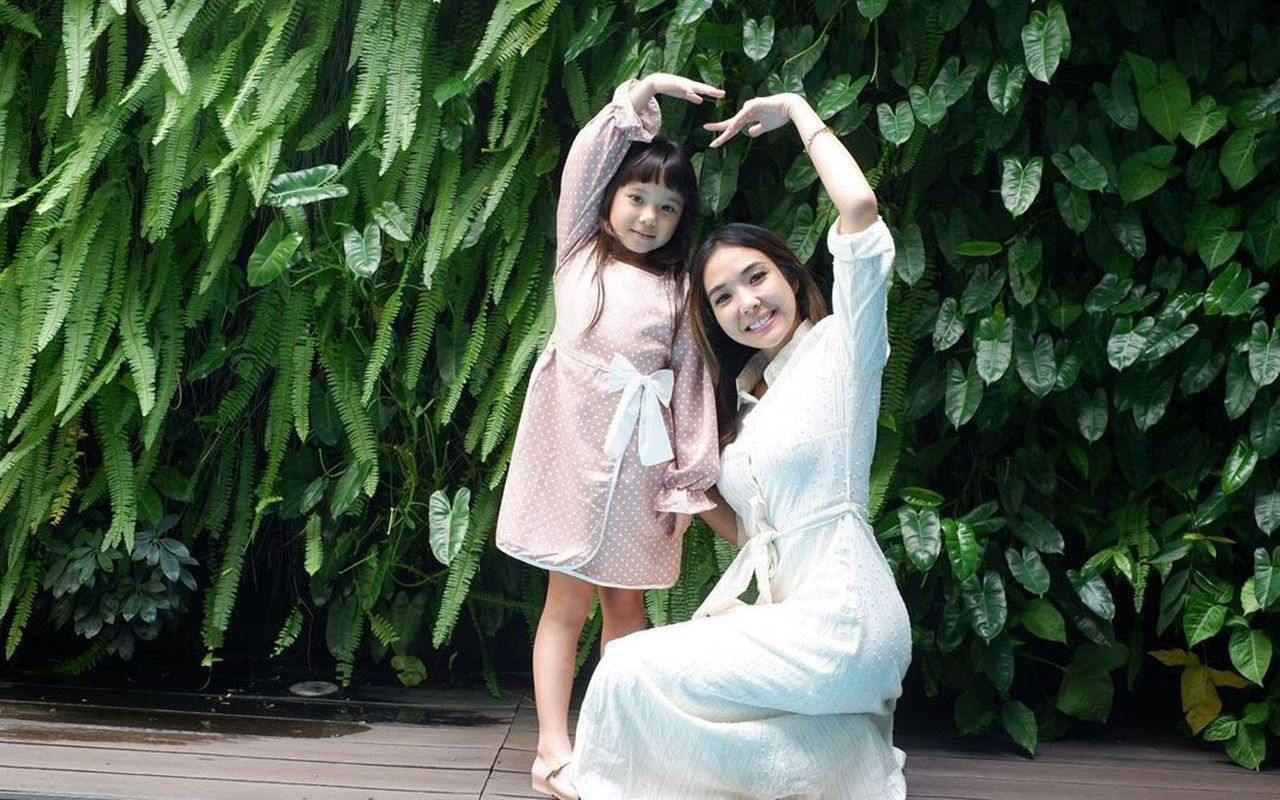 Gemes Banget, Gisella Anastasia Bagikan Momen Gempi Malu-Malu Saat Foto Bareng Idolanya