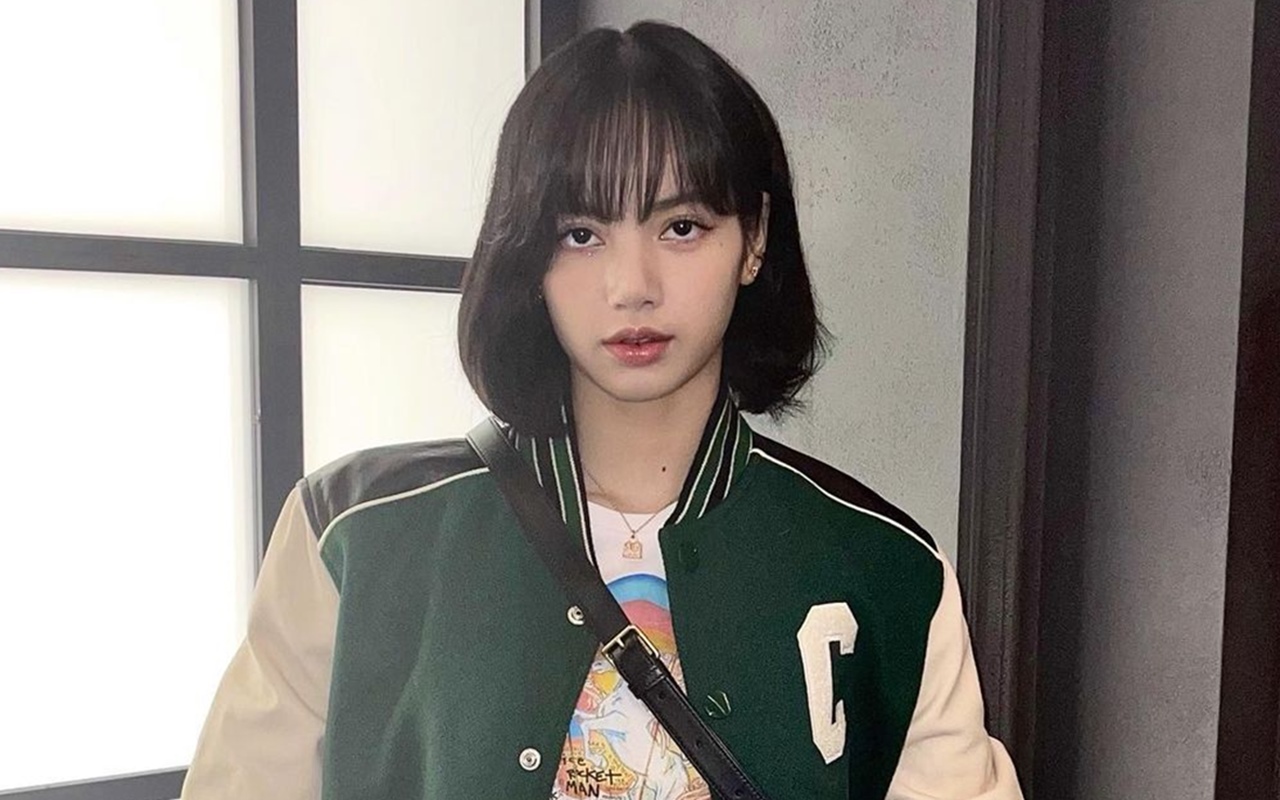 Lisa BLACKPINK Pamer Rambut Baru, Cantiknya Nggak Ada Obat