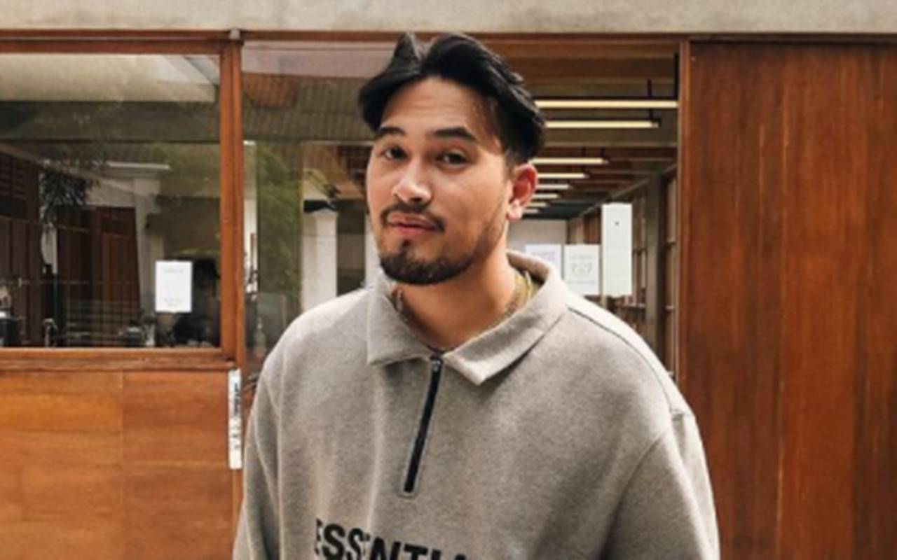 Adrian Khalif Tunjukkan Bentuk Cinta Murni Lewat Single 'Warm Sheets'