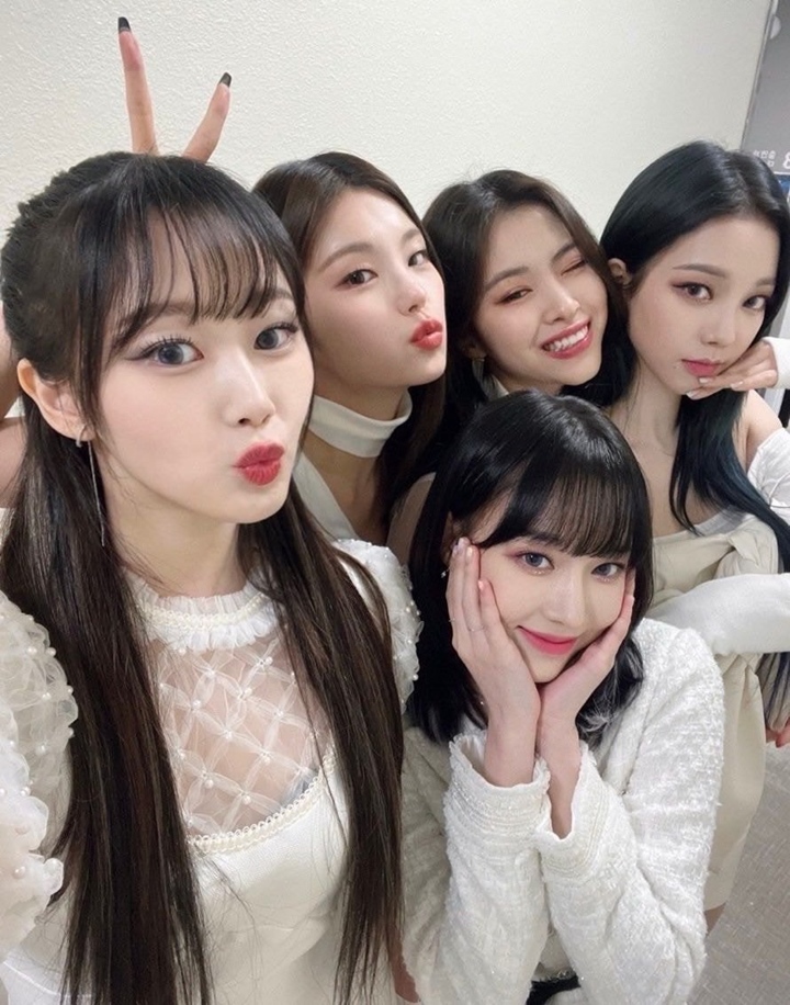 aespa dan ITZY Pamer Selfie Bareng, Visual Member Ini Disebut Paling Menonjol