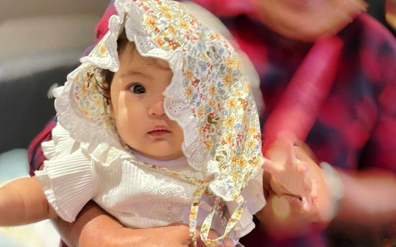 Perdana 'Full Version', Ini 7 Potret Putri Tretan Muslim Yang Bikin ...