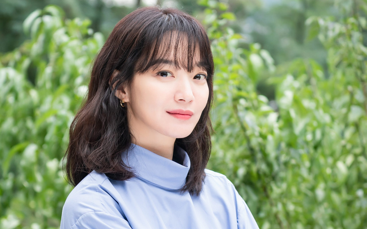 Tak Diedit, Penampilan Shin Min A di Video Ini Bikin Penggemar Terkejut