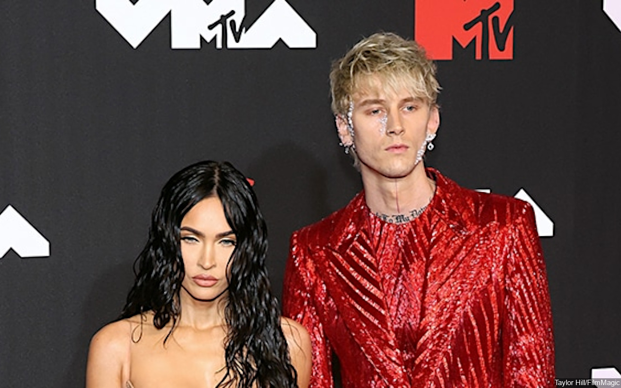 Megan Fox Dan Machine Gun Kelly Akhirnya Resmi Tunangan