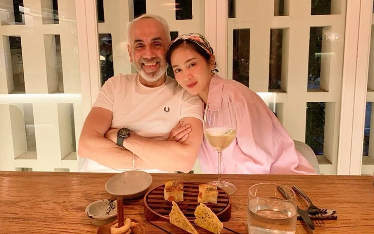 Pamer Foto Bareng Suami, Bunga Zainal Akui Dirinya Agresif?