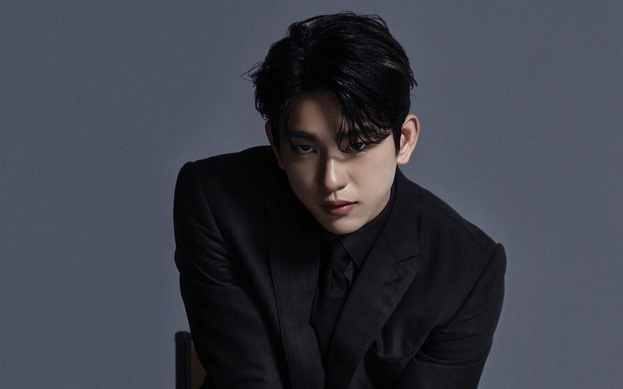 Dibintangi Jinyoung GOT7, Film 'Christmas Carol' Rilis Foto Pembacaan Naskah Pertama