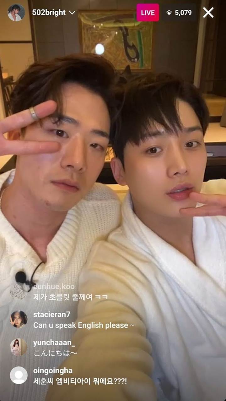 Bukan Shin Ji Yeon, Moon Se Hoon 'Single's Inferno' Pamer Bareng Sosok ... Bukan Shin Ji Yeon, Moon Se Hoon 'Single's Inferno' Pamer Bareng Sosok ...