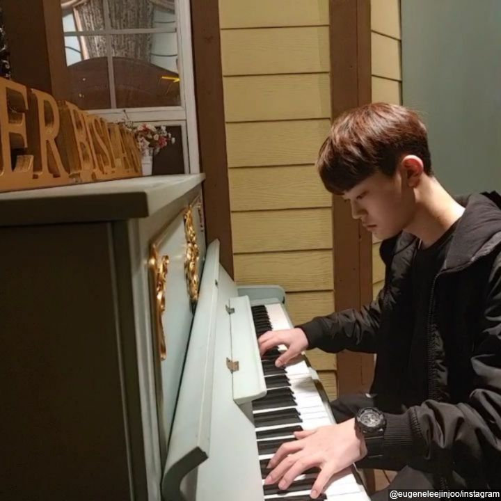 8 Potret Yu Gene Woo, Si Pemeran Masa Muda Hwang In Yeop di 'Why Her?'