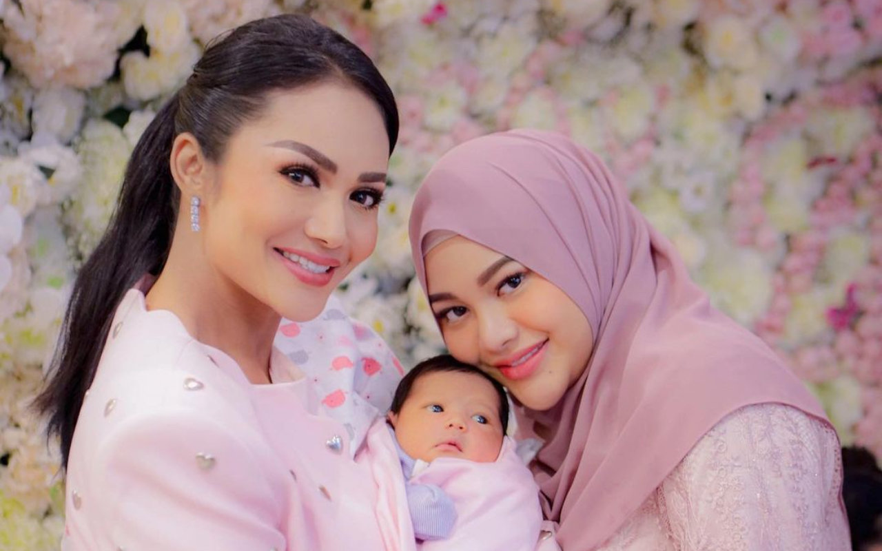 Sambil Berkaca-kaca, Krisdayanti Kenang Masa Bayi Aurel Hermansyah ...