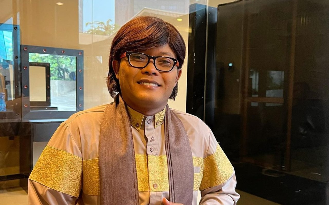 Kemenangan Sule Sebagai Komedian Terfavorit di Penghargaan Bergengsi ...