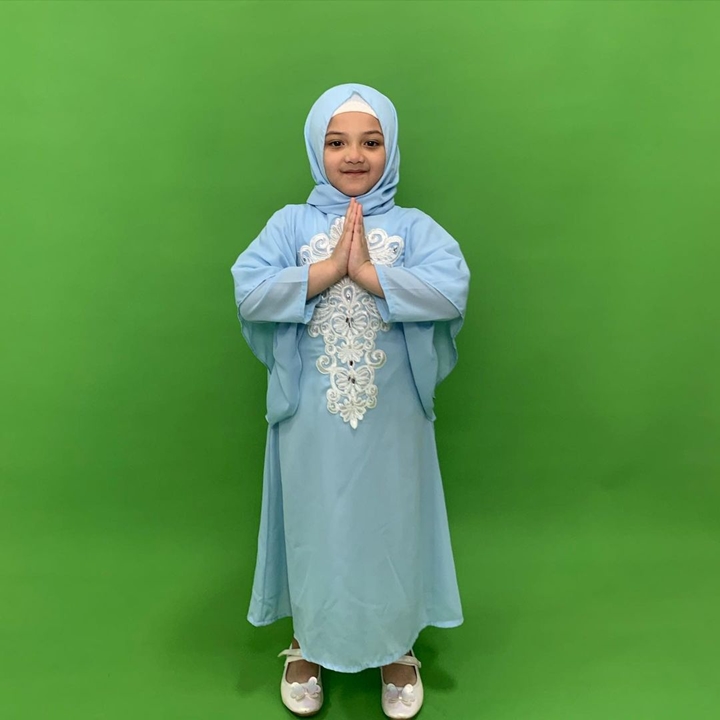 Serba Biru Ala Arsy