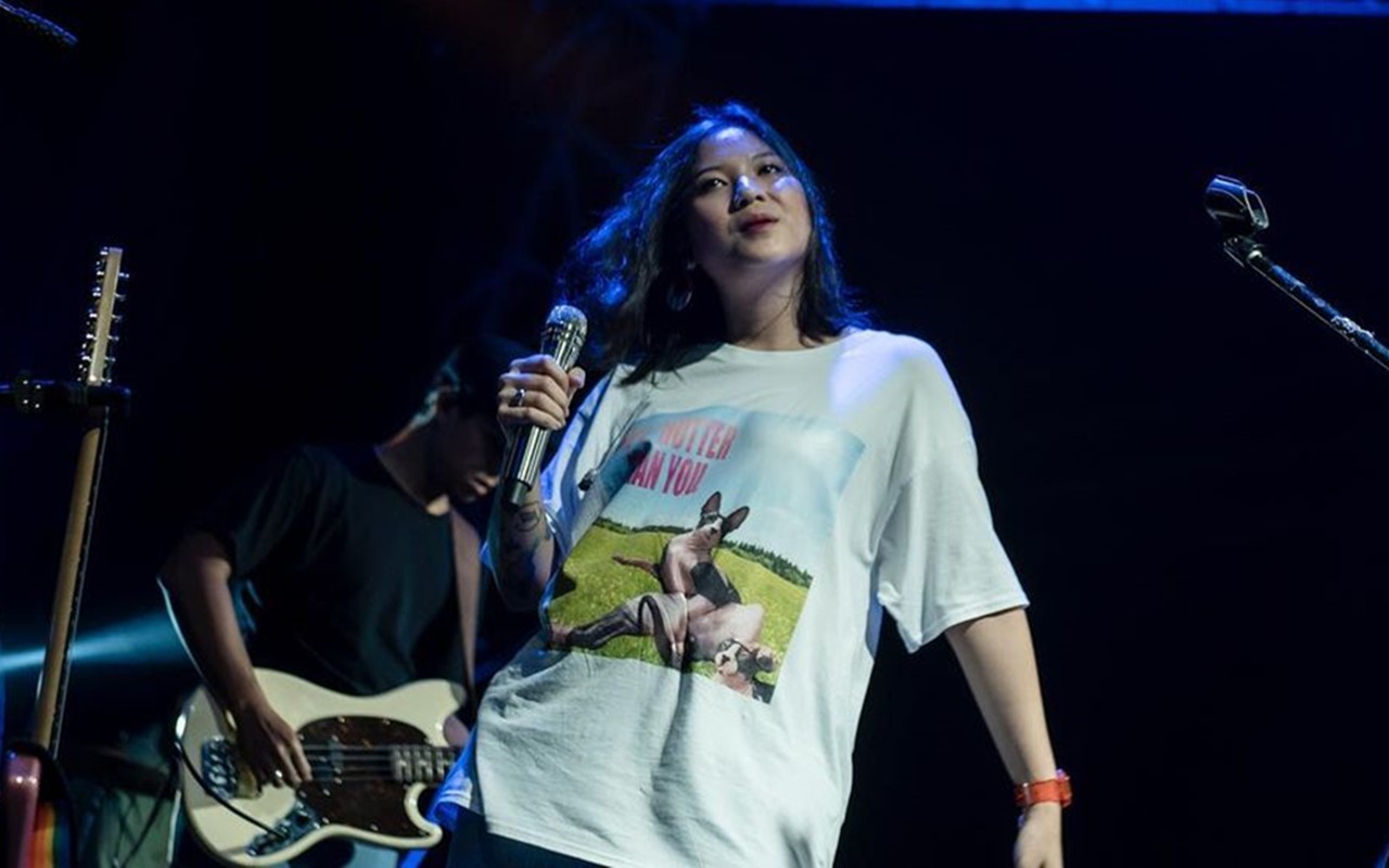 Danilla Riyadi Bahagia Wajahnya Mejeng di Billboard Times Squre ...