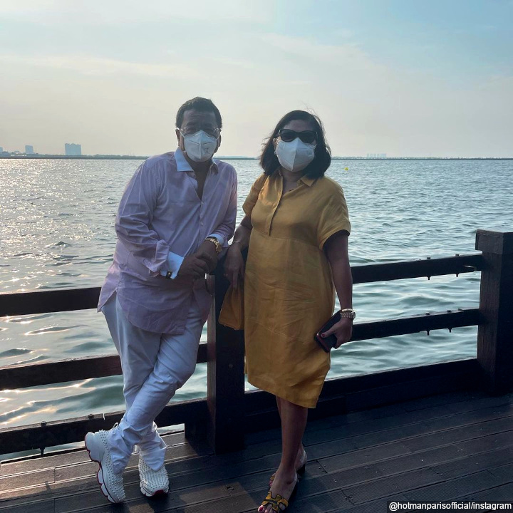 Heboh Keluar Peradi, Intip 10 Potret Hotman Paris Dan Istri Yang Jarang Tersorot