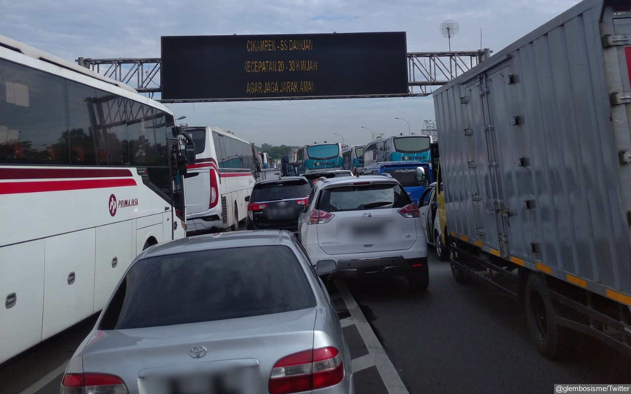Pengendara Disebut Blokir Jalan di Tol Cipularang Imbas Macet, Polisi Ungkap Fakta Sebenarnya