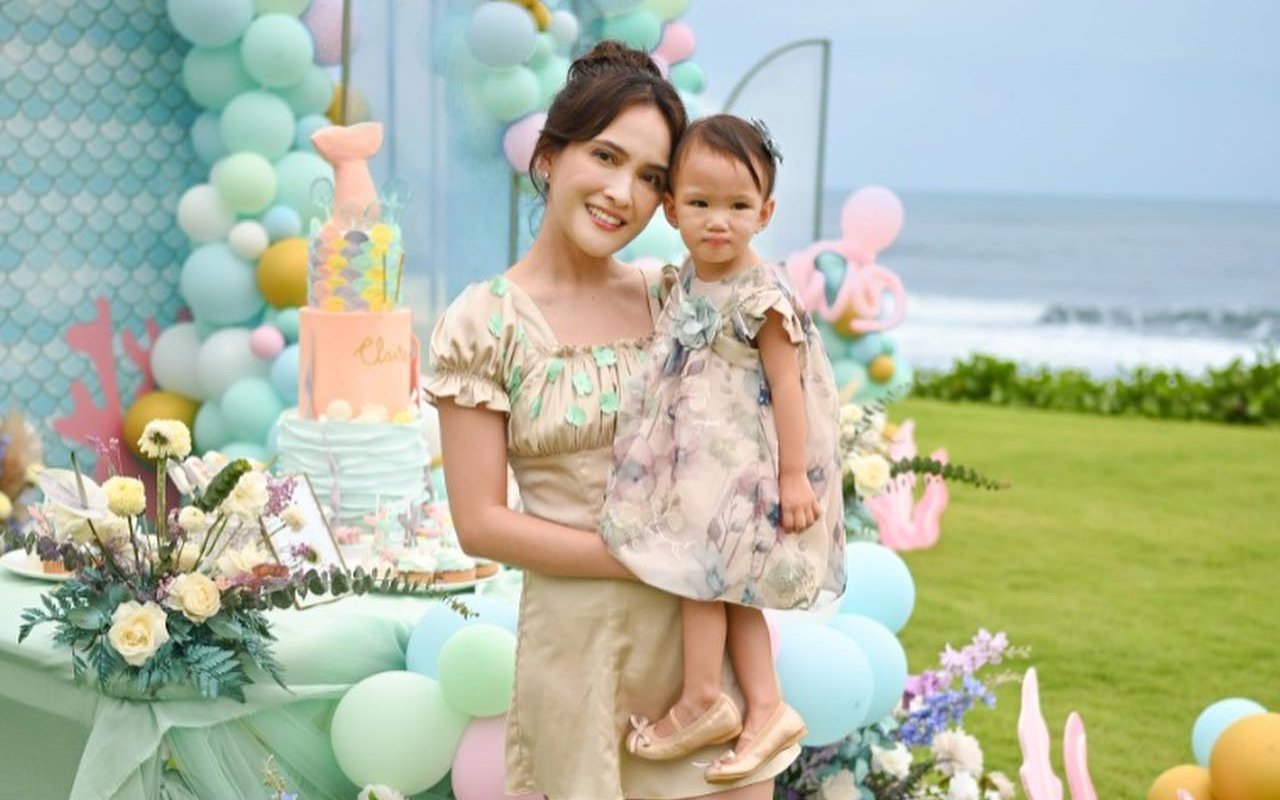 Shandy Aulia Ikut Peringati Hari Ibu, Wajah di Foto Jadul Bikin Salfok ...