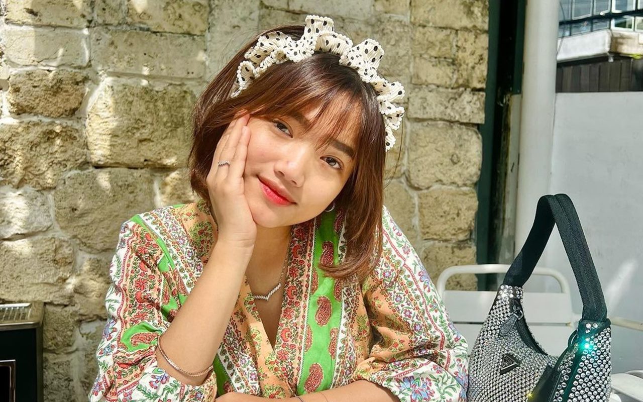 Tanpa Filter, Paras 'Asli' Fuji Disebut Terlihat Beda Hingga Ramai ...