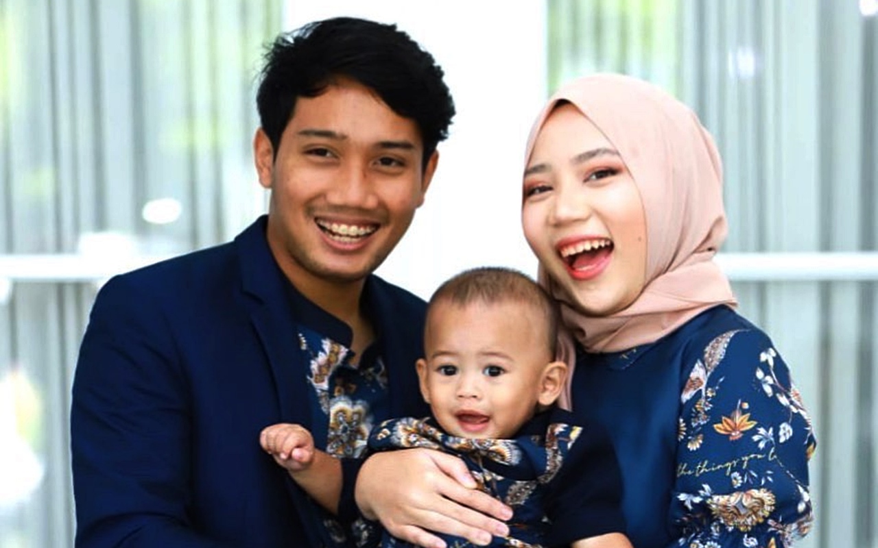 Eril Putra Ridwan Kamil Dinyatakan Meninggal, Foto Gendong Adik Angkat ...