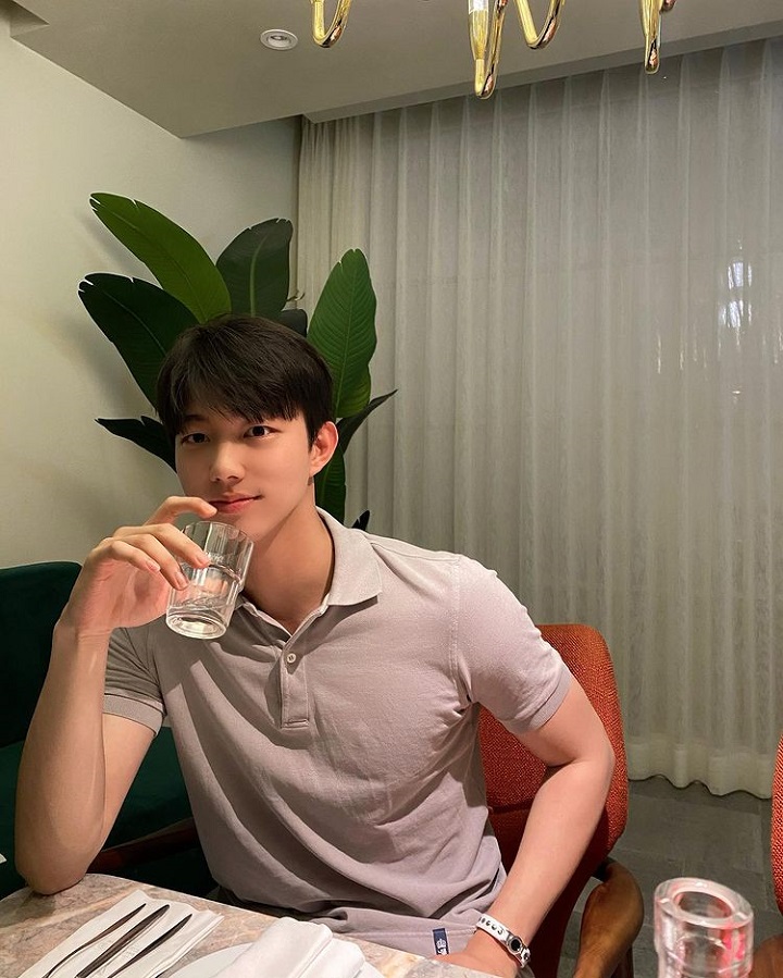 8 Potret Charming Ki Do Hoon, Miliki Hubungan Rumit Dengan Seohyun SNSD ...