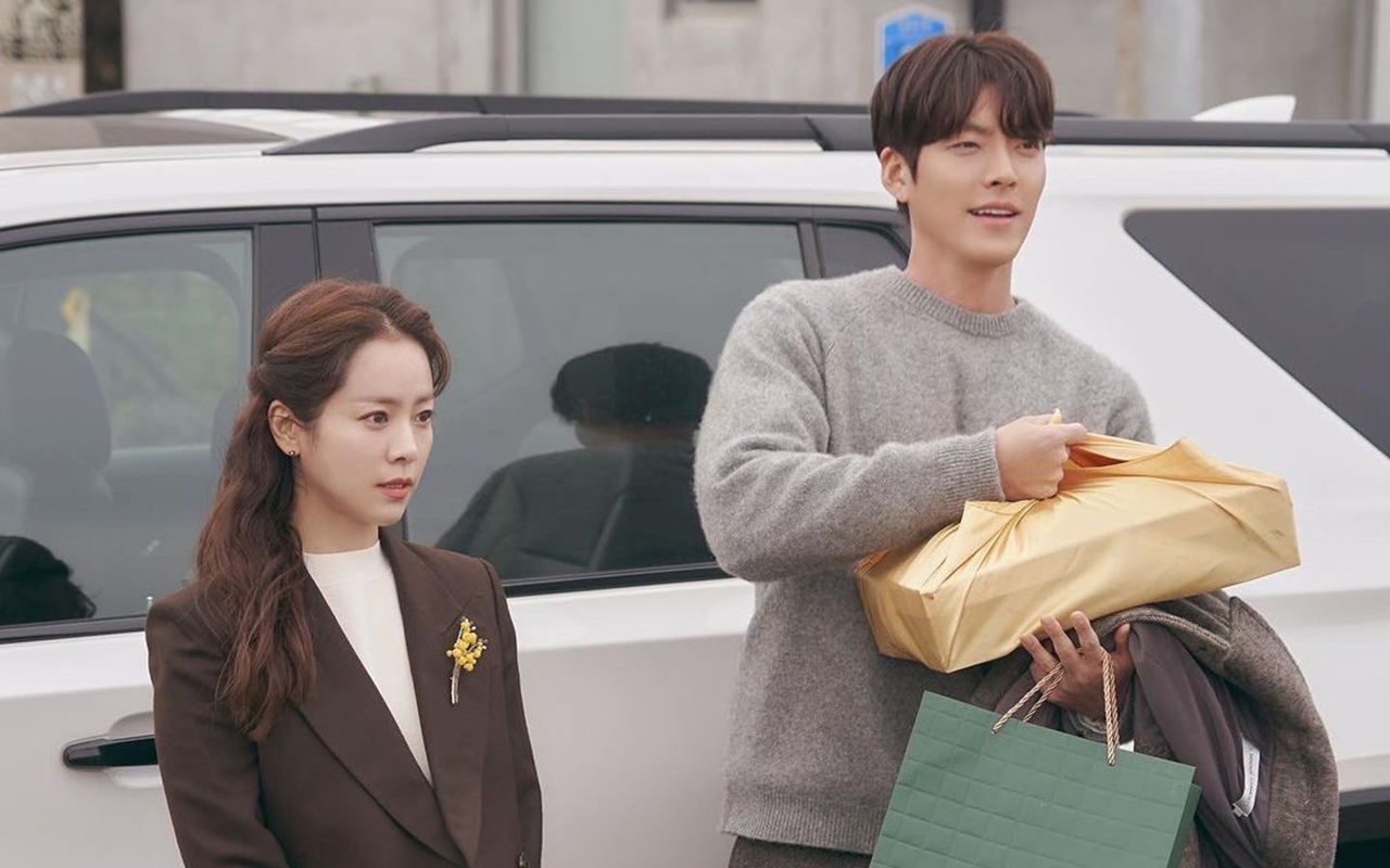 Kim Woo Bin & Han Ji Min Kompak Rasakan Hal Ini Saat Bintangi 'Our Blues'