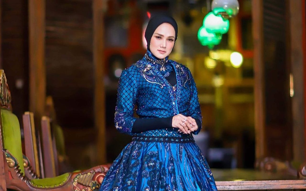 Pakai Baju Adat Jawa, Paras Ganteng Ali Putra Mulan Jameela Bikin Salfok