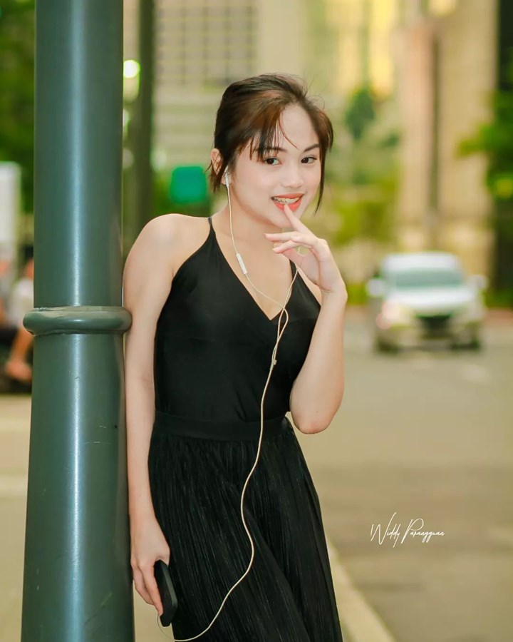 'Kembaran' Fuji, Intip 8 OOTD Ikonik Seleb TikTok Jeje Saat Pemotretan