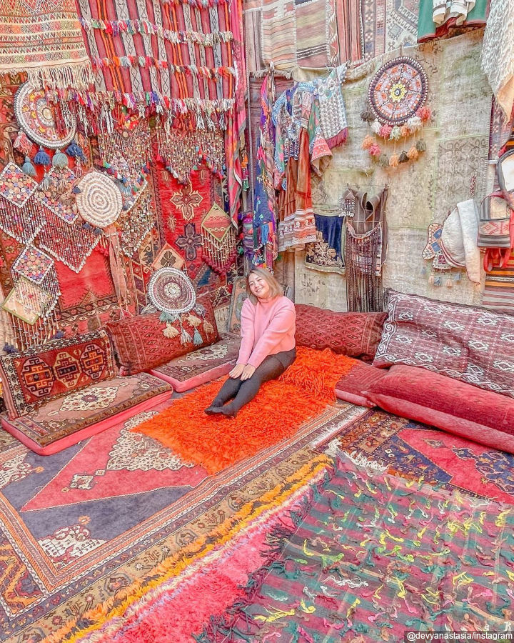 10 Gaya Liburan Aesthetic Devy Anastasia 'MCI', Ramai Diduga Miliki ...