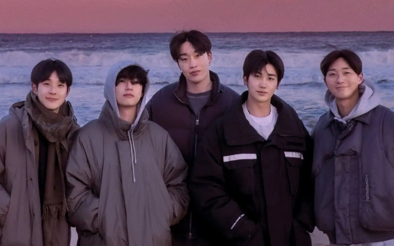 V BTS Berendam Bareng Wooga Squad, Intip Serunya Aktivitas 5 Sahabat di 'In The SOOP: Friendcation'