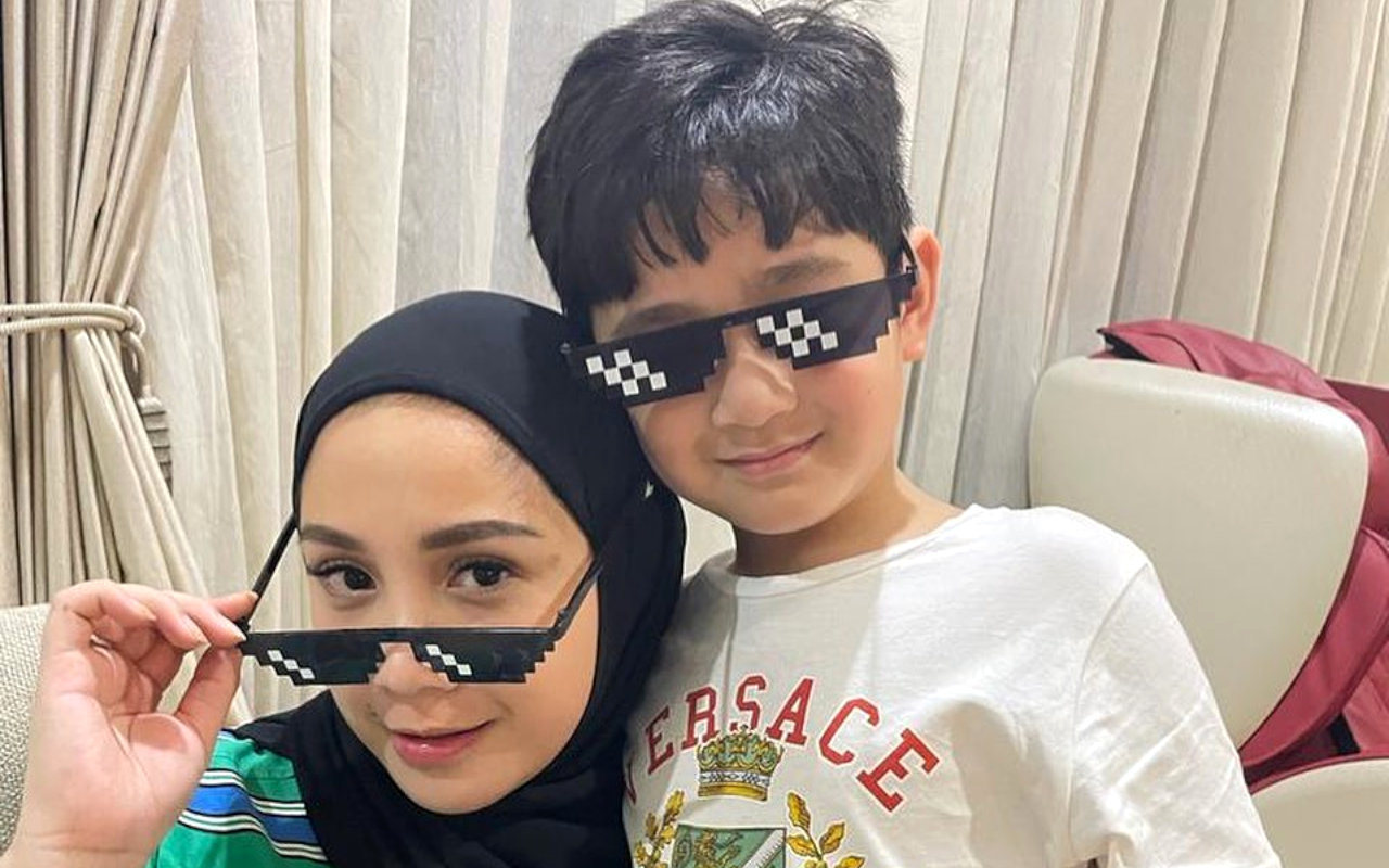 Rafathar Diledek Nangis Usai RANS FC Kalah, Reaksi Nagita Slavina Adem Banget