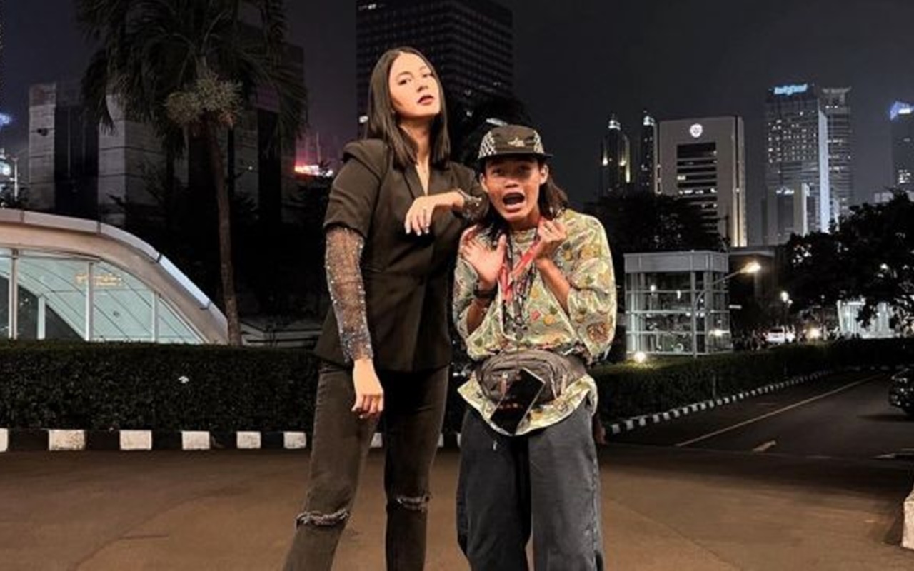 Paula Verhoeven Iming-imingi Bonge 'CFW' Duit 2 Koper, Penulis Okky ...