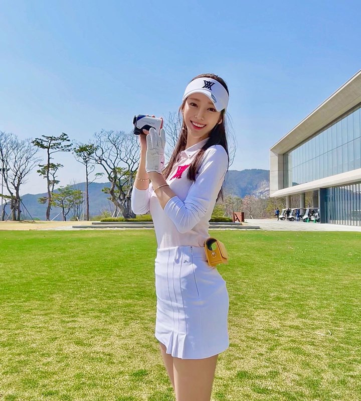 8 Potret Sporty Girl Yaongyi Penulis 'True Beauty', Jadi Cameo 'Today's ...