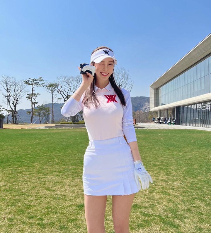 8 Potret Sporty Girl Yaongyi Penulis 'True Beauty', Jadi Cameo 'Today's ...