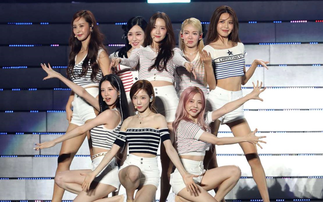 Girls' Generation Nyanyikan Dua Lagu di 'SMTOWN LIVE 2022', Member Ini ...