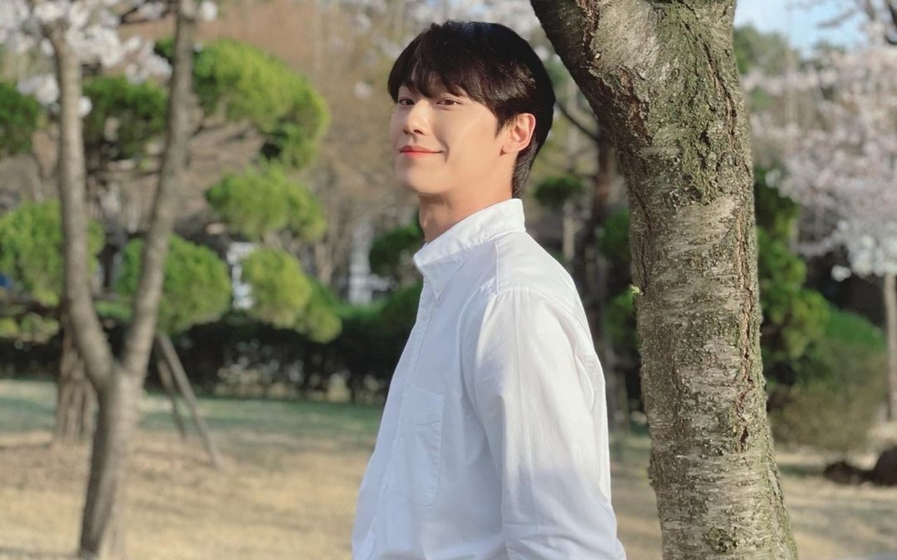 Akun Instagram Lee Do Hyun Mendadak Diretas, Agensi Rilis Pernyataan Resmi